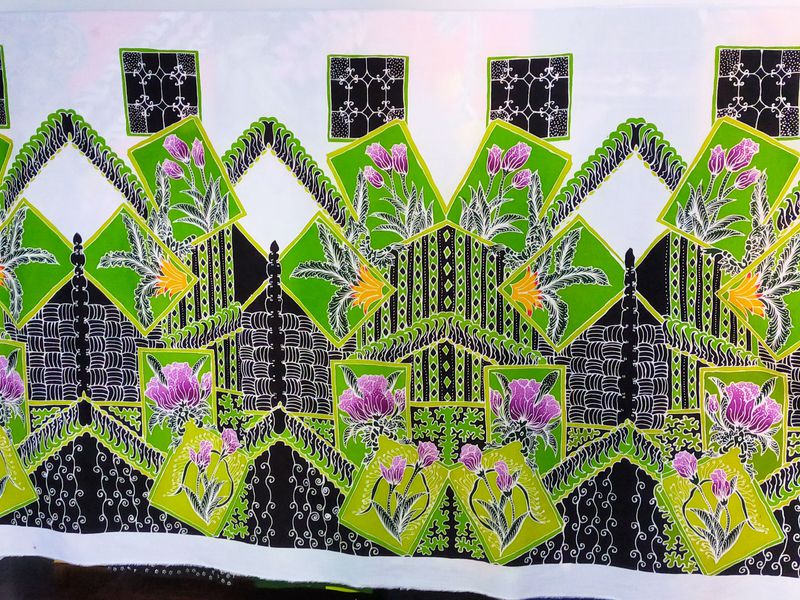 batik tulis motif tulip