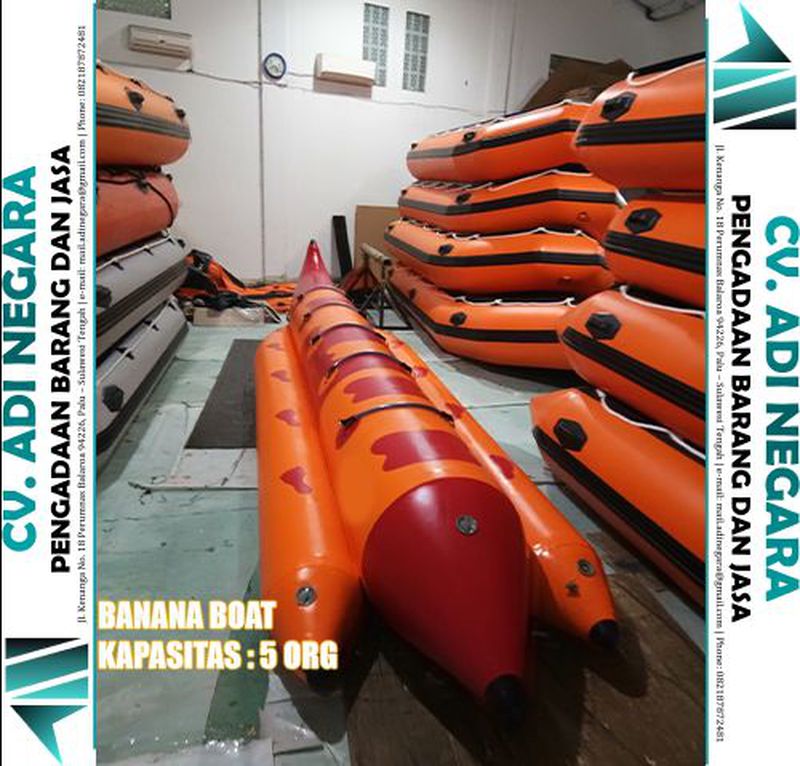 BANANA BOAT