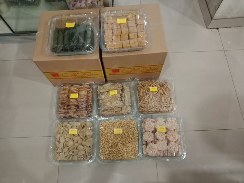 PAKET OLEH-OLEH