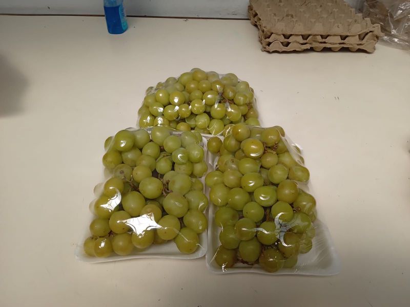 Anggur Hijau Shine Muscat ( Kg)