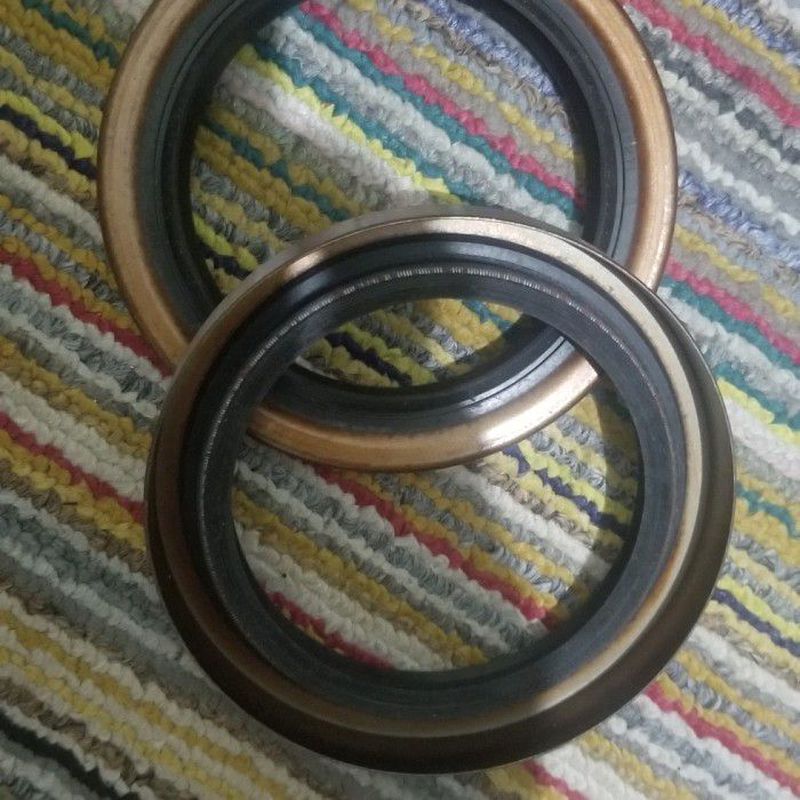 SEAL OIL SEAL PINION LUAR 209-03-12270