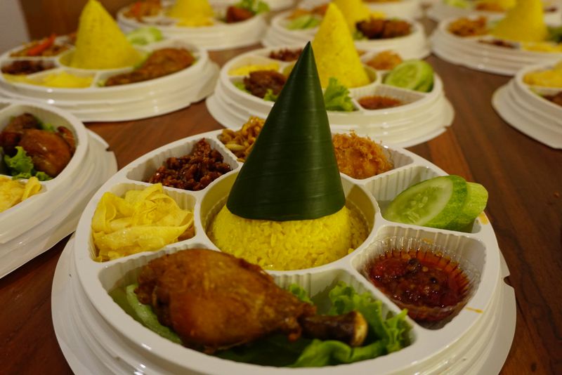 Tumpeng Mini (Min. 10 Pack)