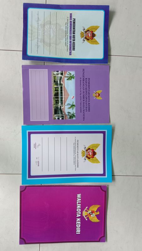 Map Bahan APP 310 gram custom tulisan di sampul