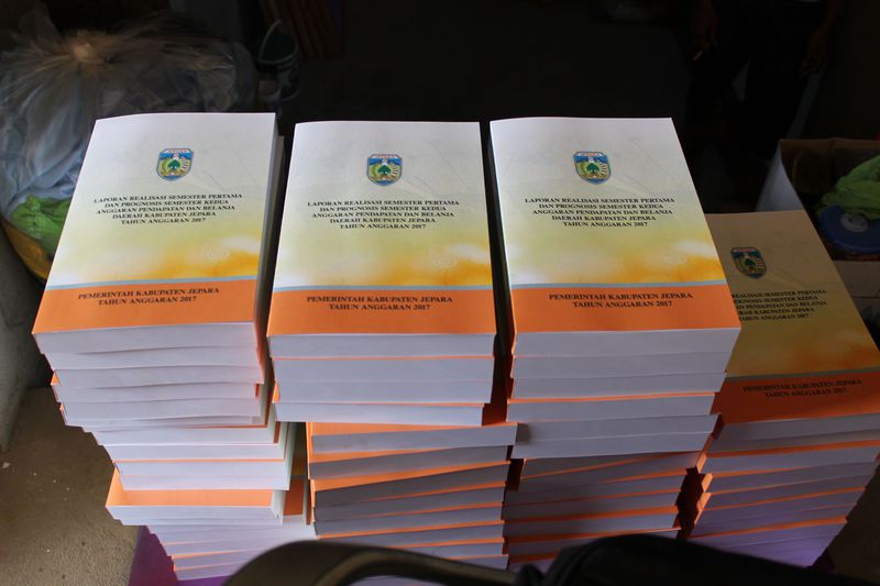 CETAK BUKU DAN JILID SOFT COVER