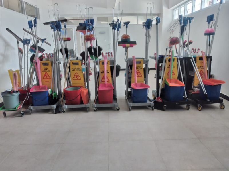 Alat Kebersihan dan Bahan Pembersih - Alat Kebersihan