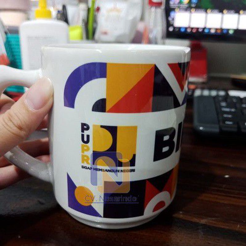 Mug cangkir keramik souvenir