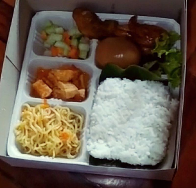 Paket Nasi Rames