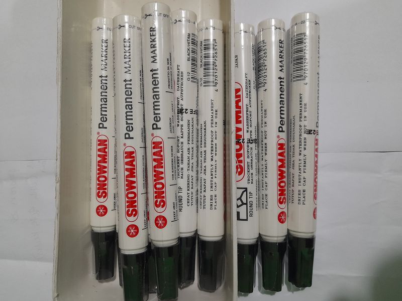 Spidol Permanent Snowman- Hitam