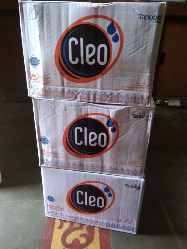 CLEO AIR GELAS MINERAL