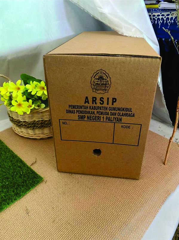 BOX ARSIP KARTON 37X19X27CM