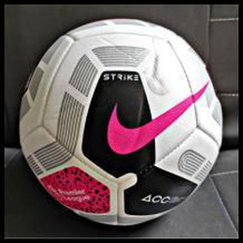 BOLA SEPAK NIKE STRIKE