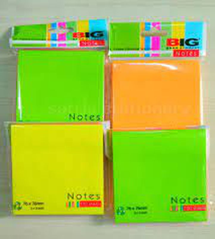 Post it Plastik merk Big warna