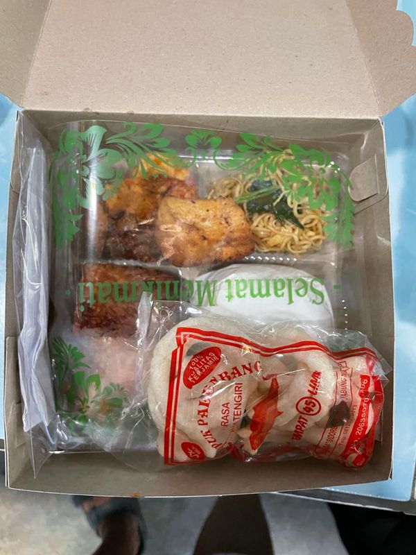 NASI KOTAK