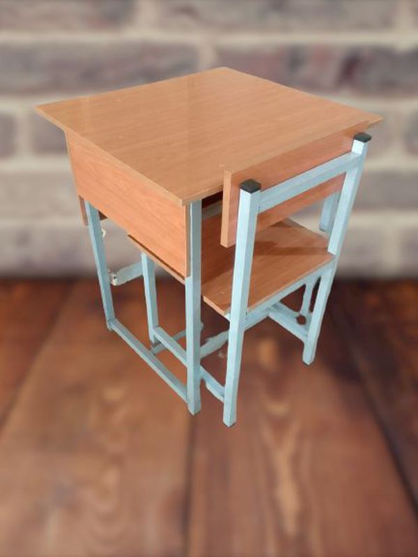 Meja Kursi Siswa Finishing Bahan PVC