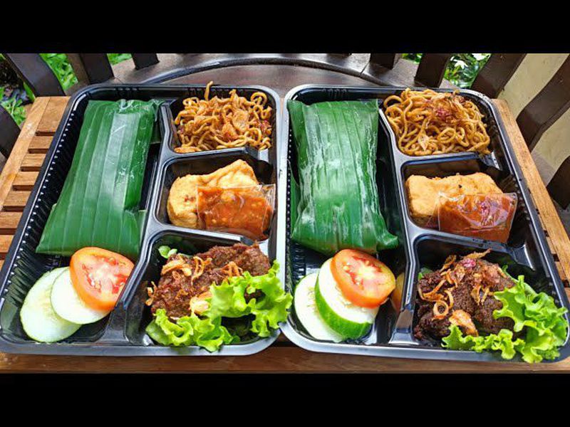 Nasi Box Paket 2 (Sapi)