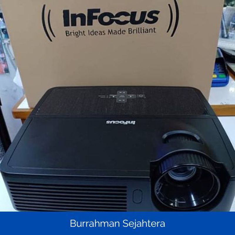 Proyektor InFocus IN114
