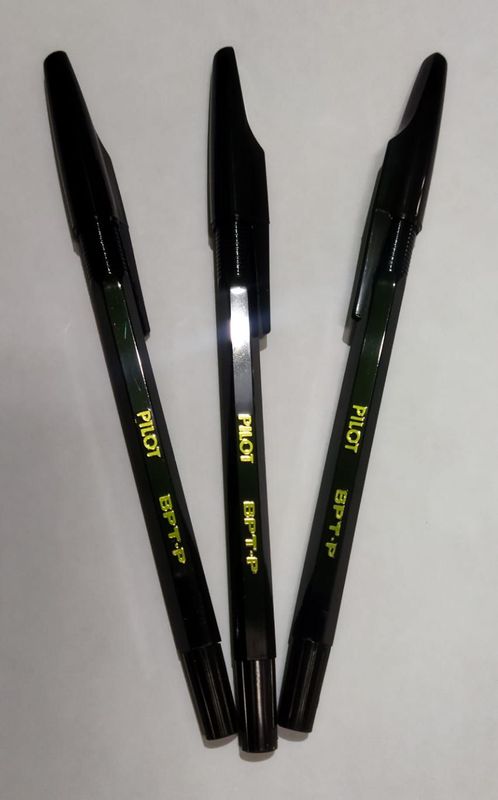 Ballpoin Pilot - Merah