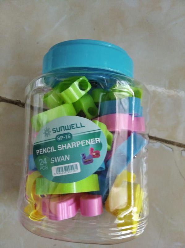 Serutan pensil / Rautan pensil karakter