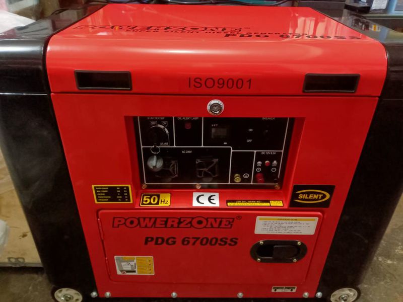 Genset Solar merk POWERZONE PDG 6700S 5.500 watt