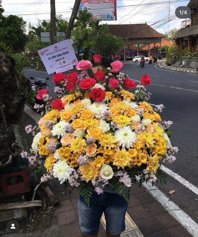 Rangkain bunga ucapan bunga campur