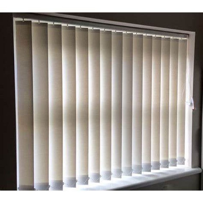 VERTICAL BLIND