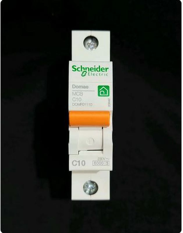 MCB SCHNEIDER 10 A