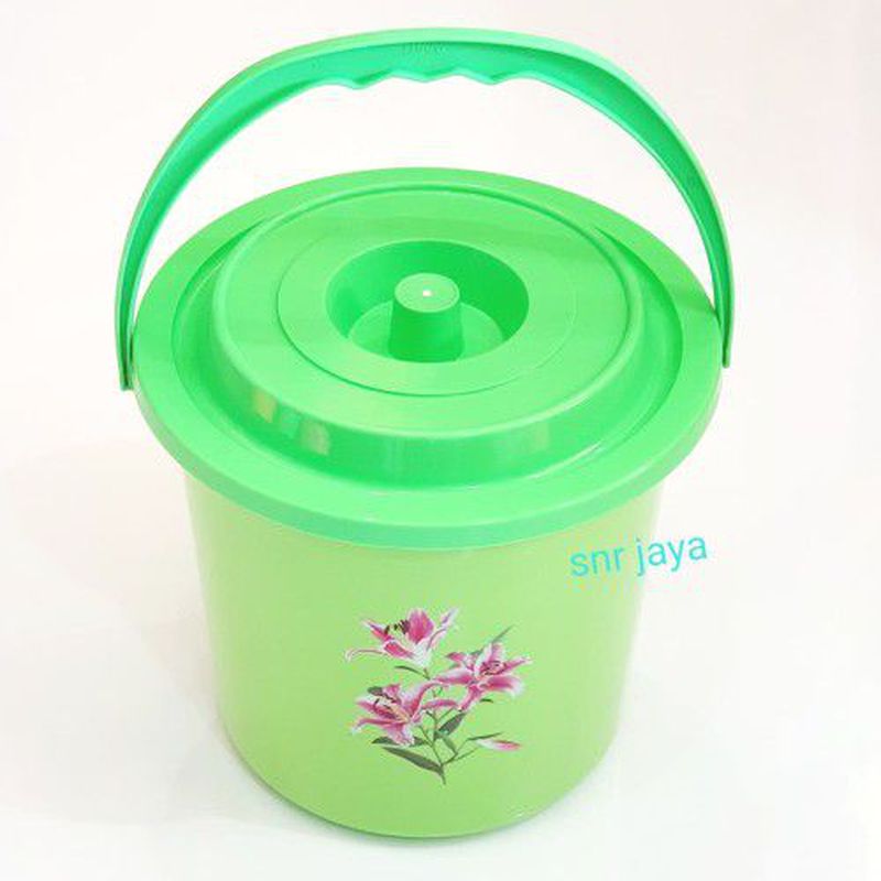 Ember Plastik Volume 20 Liter