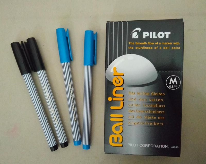 PULPEN / BALLPOINT PILOT BALLINER HITAM/BIRU