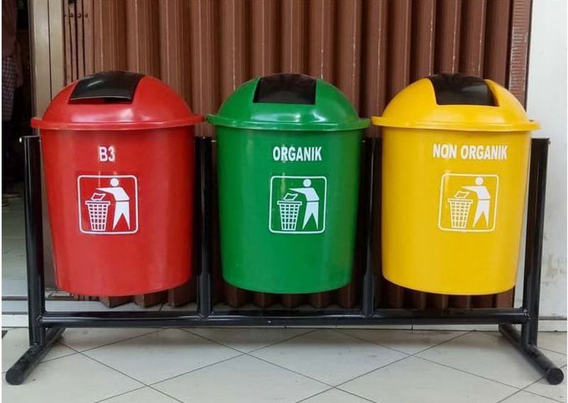 Tempat Sampah Tiga Tabung