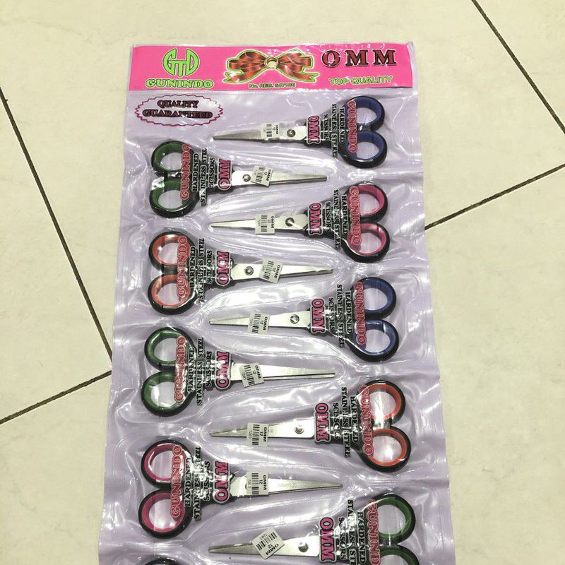 Gunting Sedang OMM