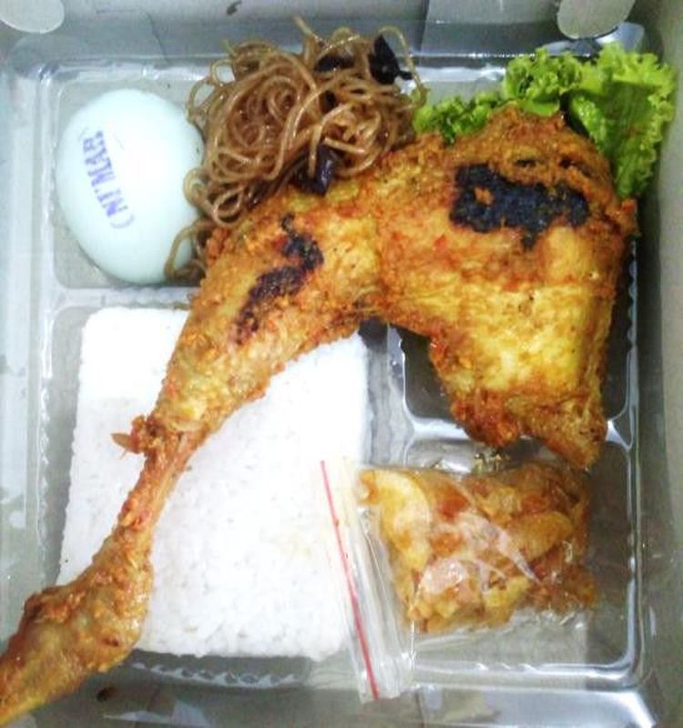 NASI KOTAK AYAM PAKET B
