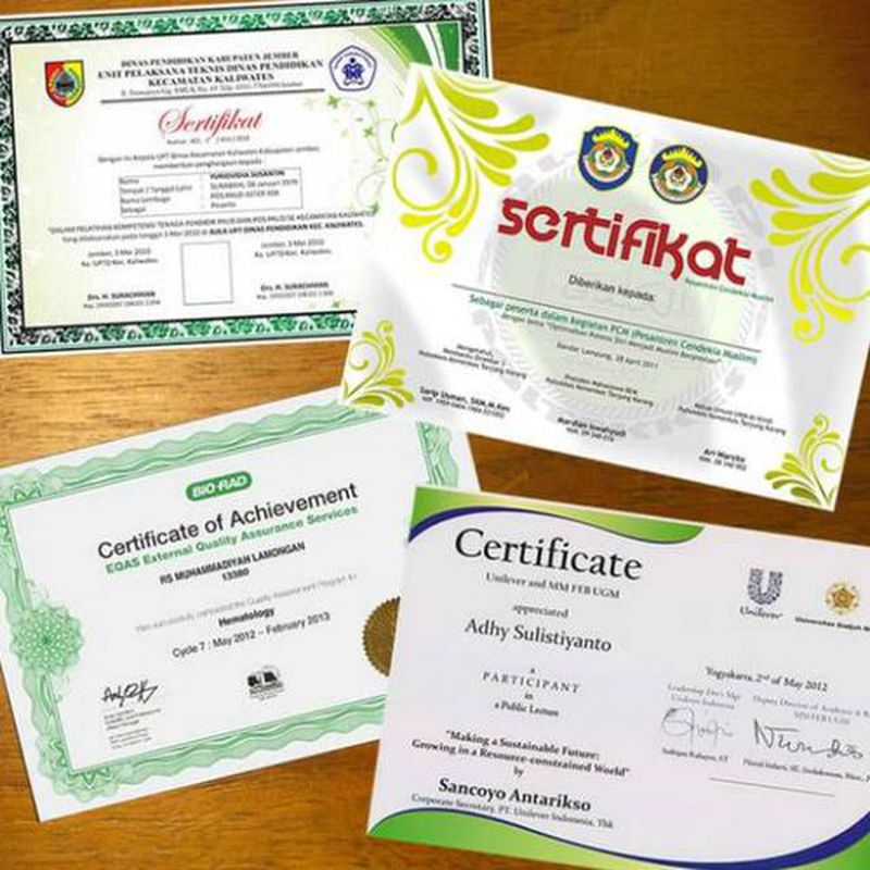 Cetak Sertifikat atau Piagam Penghargaan (/Lembar}