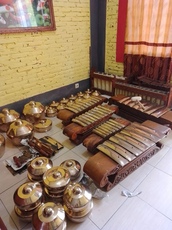 Gamelan Pelog/slendro Bahan Kuningan