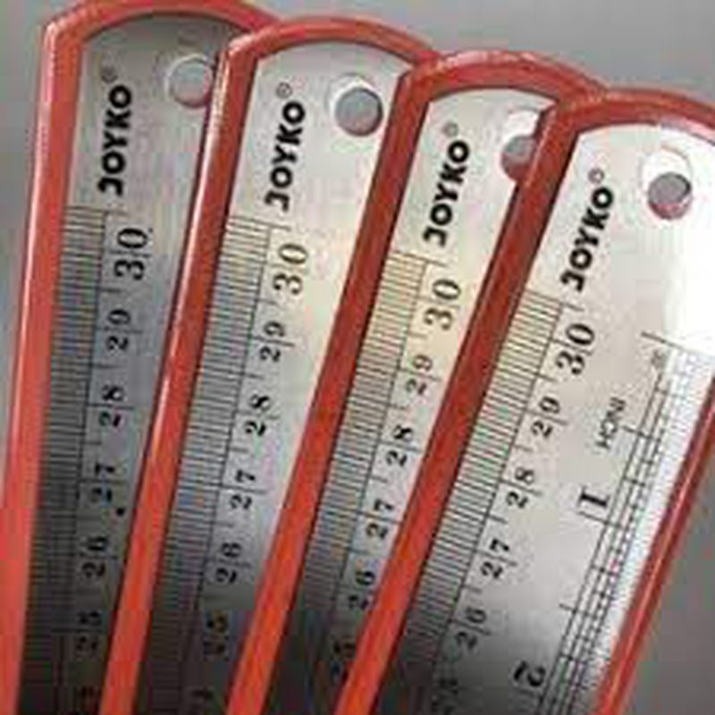 PENGGARIS BESI - 30 CM