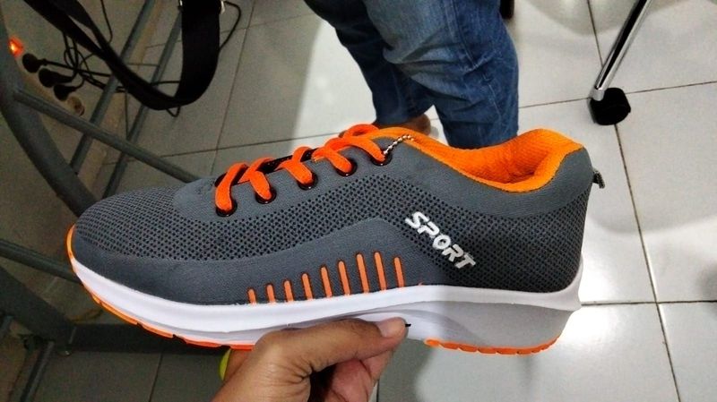 Sepatu Sport