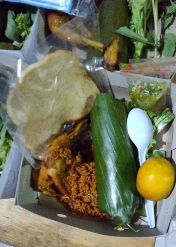 Paket Nasi Timbel Lengkap