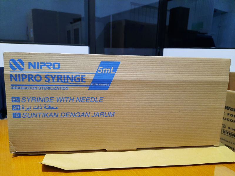 Disposable Syringe with Needle 5 cc NiPRO