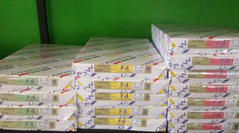 Kertas NCR F4 Rainbow-Box isi 5 Rim