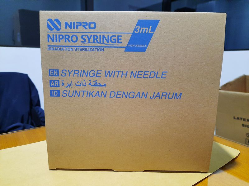 Disposable Syringe with Needle 3 cc NiPRO