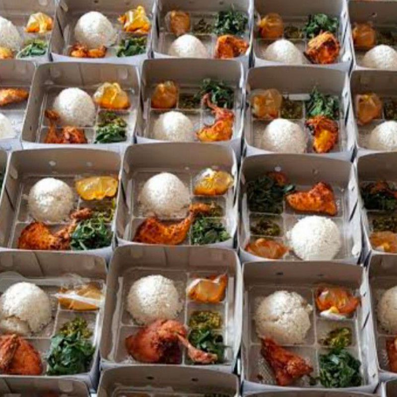 PAKET NASI AYAM BAKAR