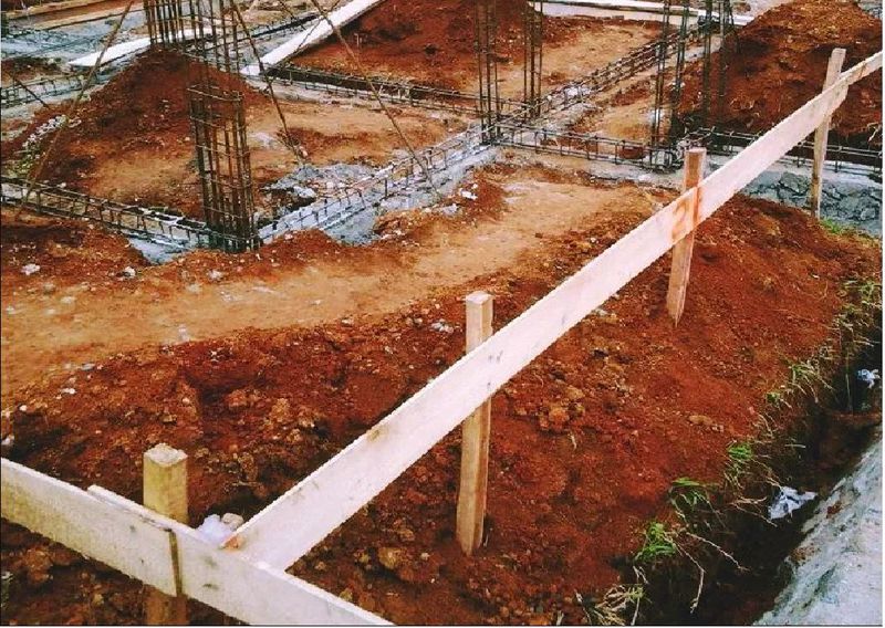 Pemasangan Bouwplank per 1/m