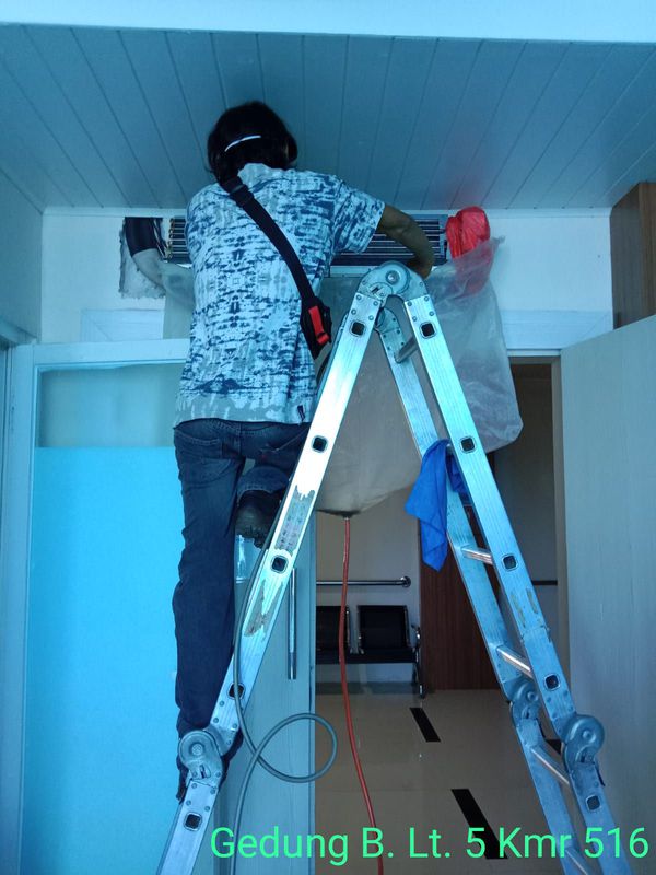 jasa pemeliharaan AC SPLIT WALLS 2 - 2,5 PK