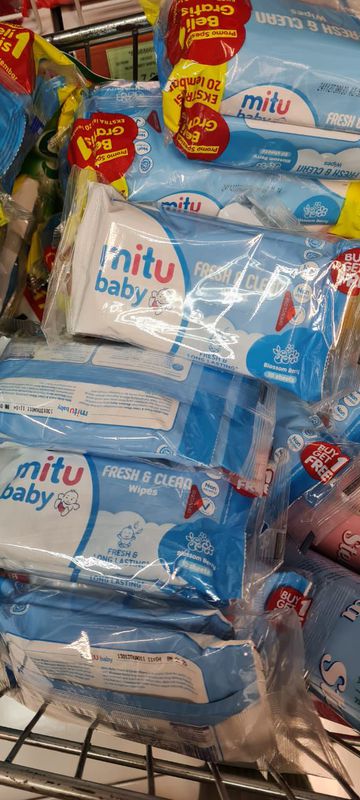 TISSUE BASAH MITU 10 SHEET TISSUE BASAH MITU 10 SHEET
