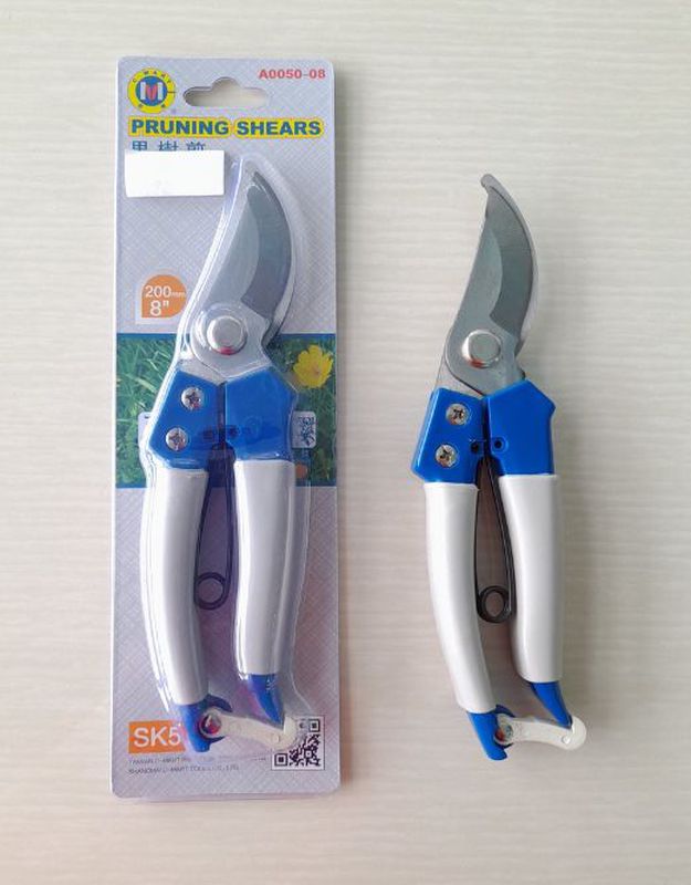 Gunting Dahan / Batang Pohon