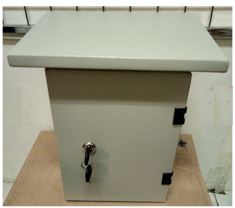 Box Outdoor 20x35x15 (topi)