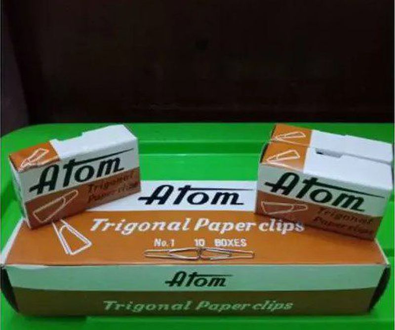 Paper Clip Trigonal Clip No. 1