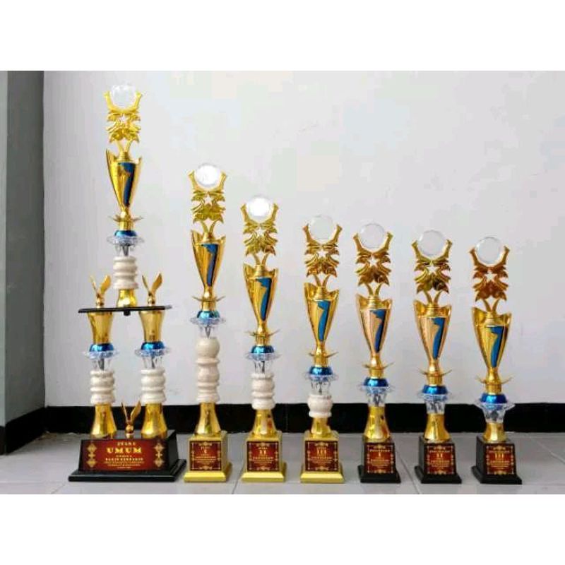 Piala Tropy