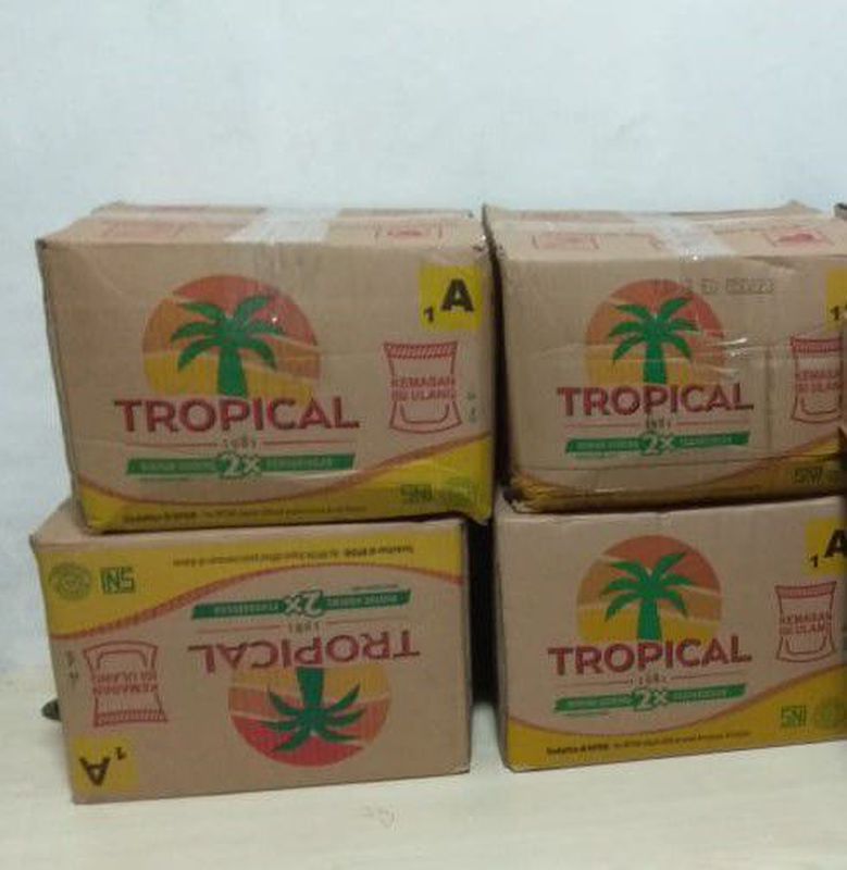 Minyak Goreng Tropical 2 L (Dus)