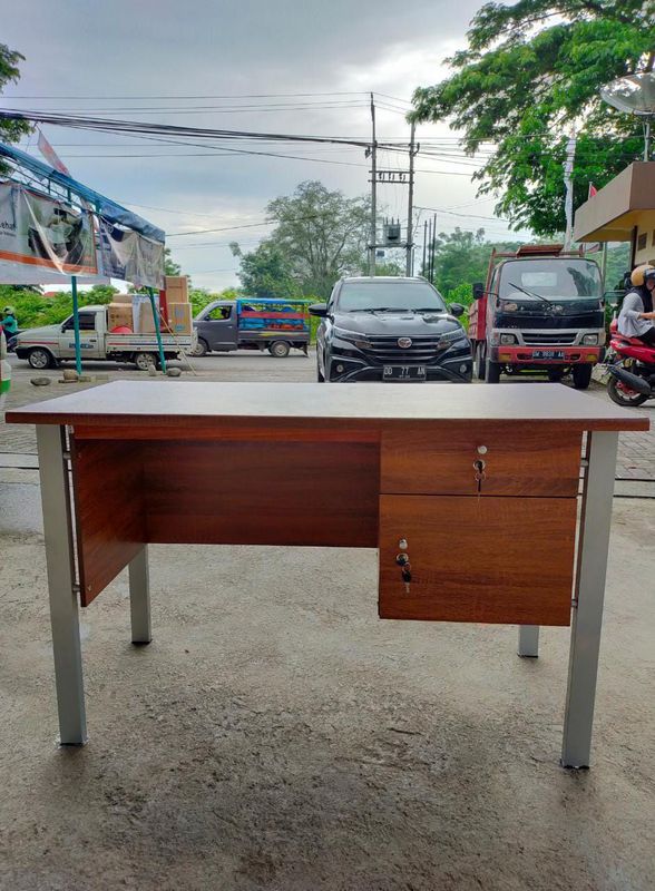 Meja Tulis OLYMPIC 1/2 Biro type MTS ONYX 120