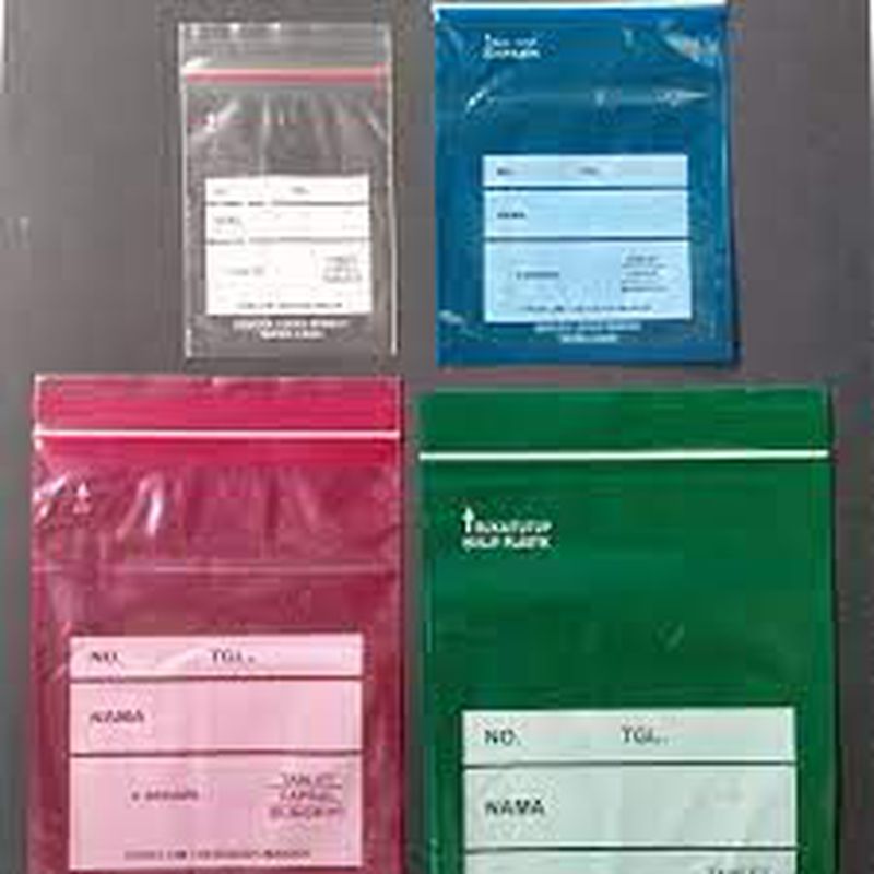 KLIP PLASTIK OBAT 10 x 7 CM